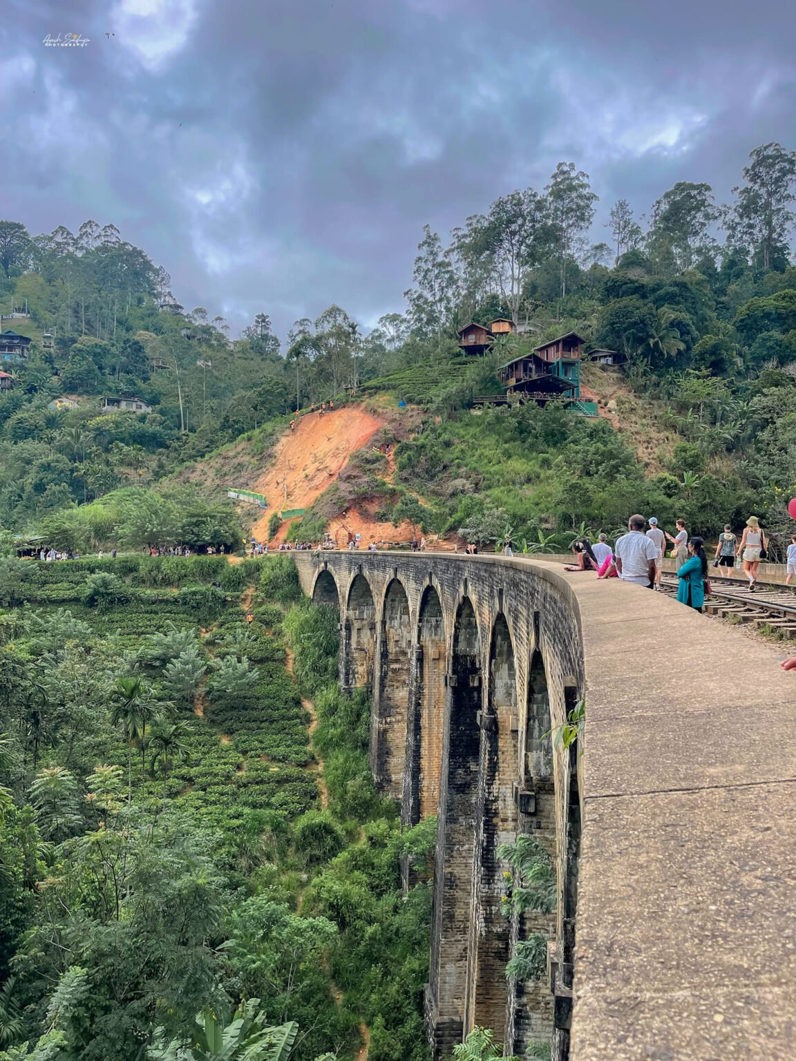 Discover Nine Arch Bridge – Sri Lanka